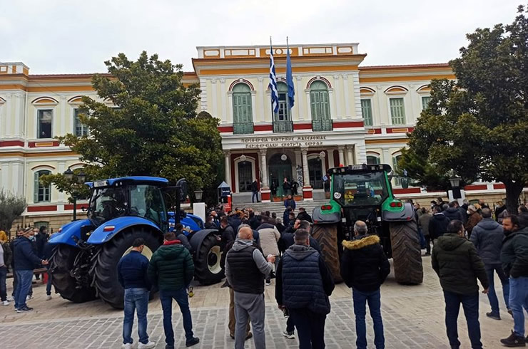 Αγροτικά μπλόκα: «Ραντεβού» με κυβερνητικό κλιμάκιο σήμερα στην Αθήνα ...