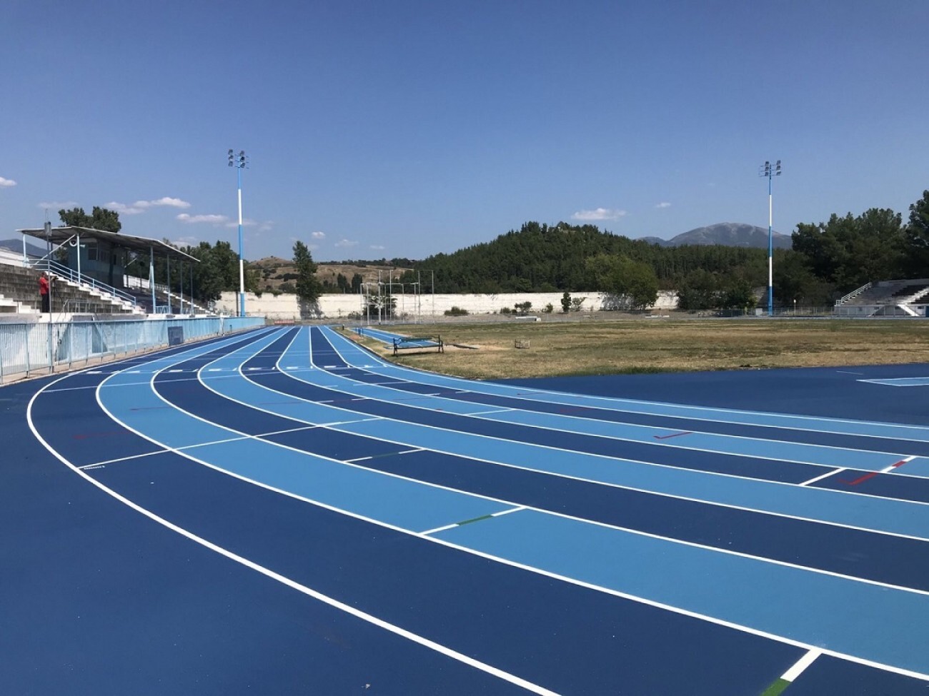 Βασίλης Τερζής:«Το ταρτάν του Δημοτικού Σταδίου εκθέτει τη Δημοτική ...